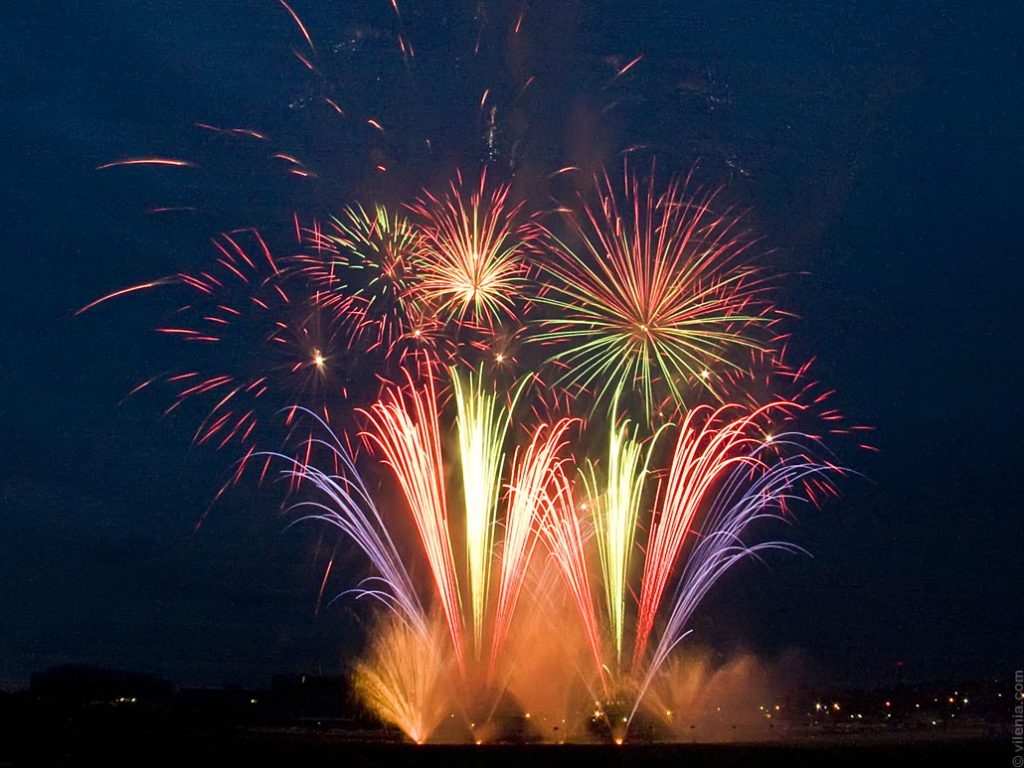 Сказочный салют (55 фото) Фото салюта. Невероятная красота